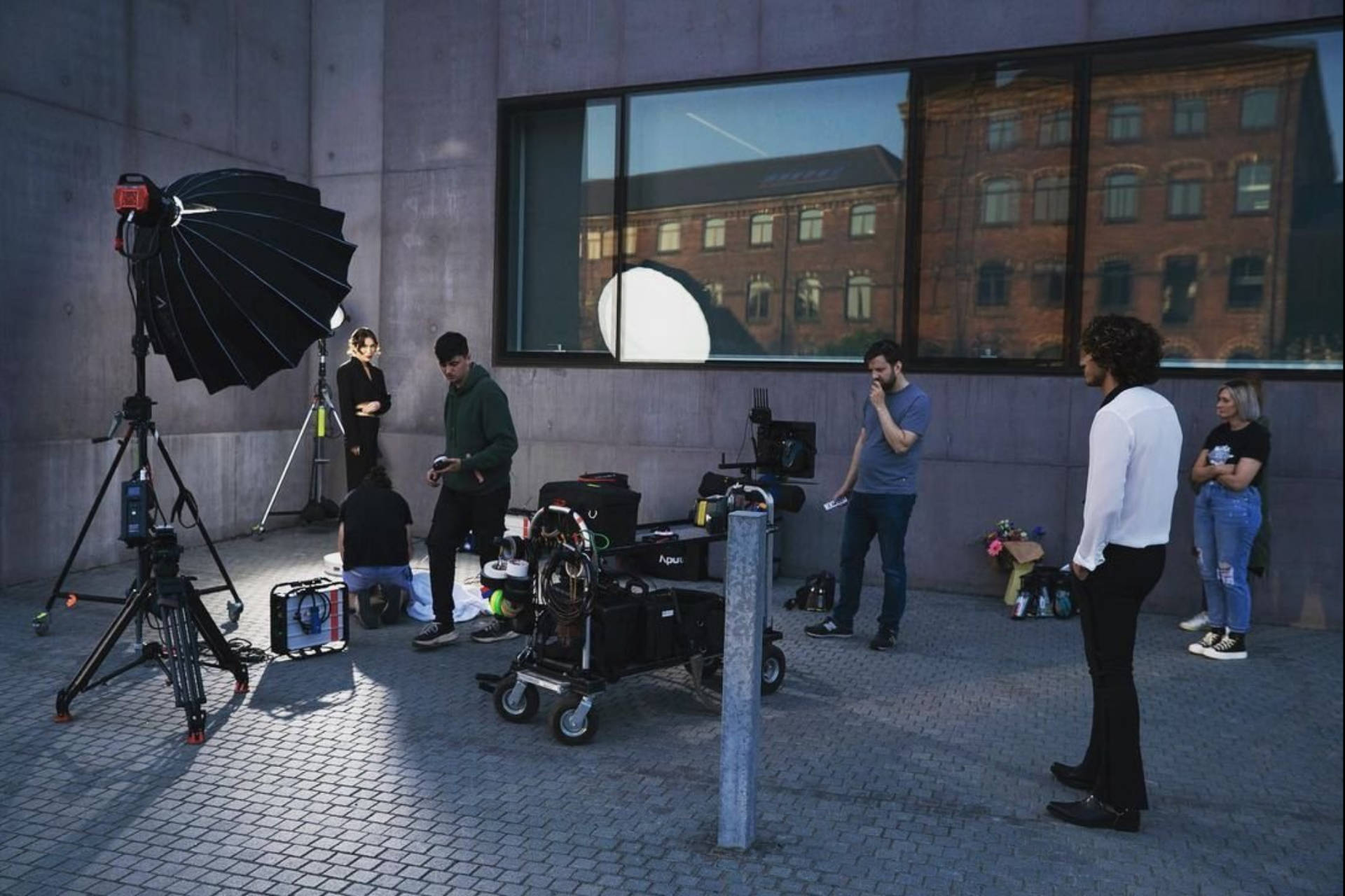 Setting Up Your Own Filmmaking Agency: A Step-by-Step Guide